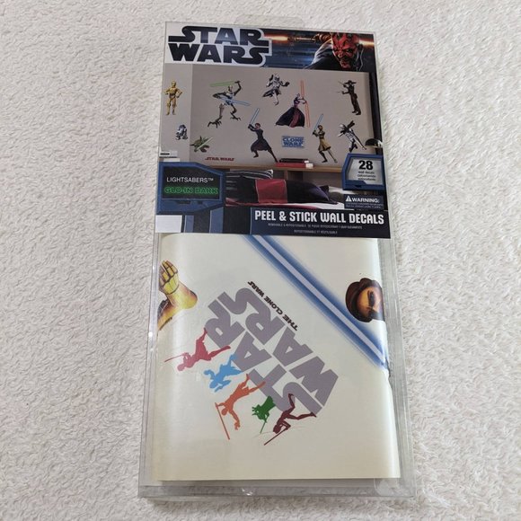 Star Wars | Accents | Star Wars The Clone Wars 28 Peel Stick Wall ...